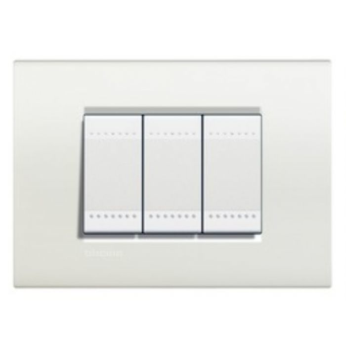 Bticino LivingLight - Afdekplaat rechthoekig breed 3 modules wit ...