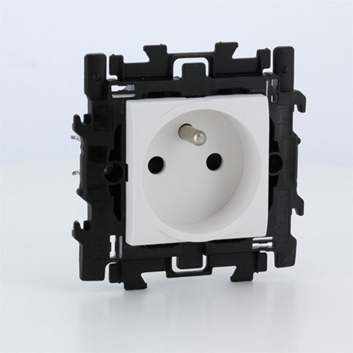 Bticino LivingLight - Compleet stopcontact met aarding 2P+A 16A wit met ...